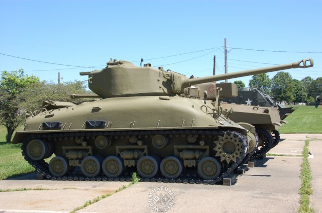 03 M4A3 76 Sherman